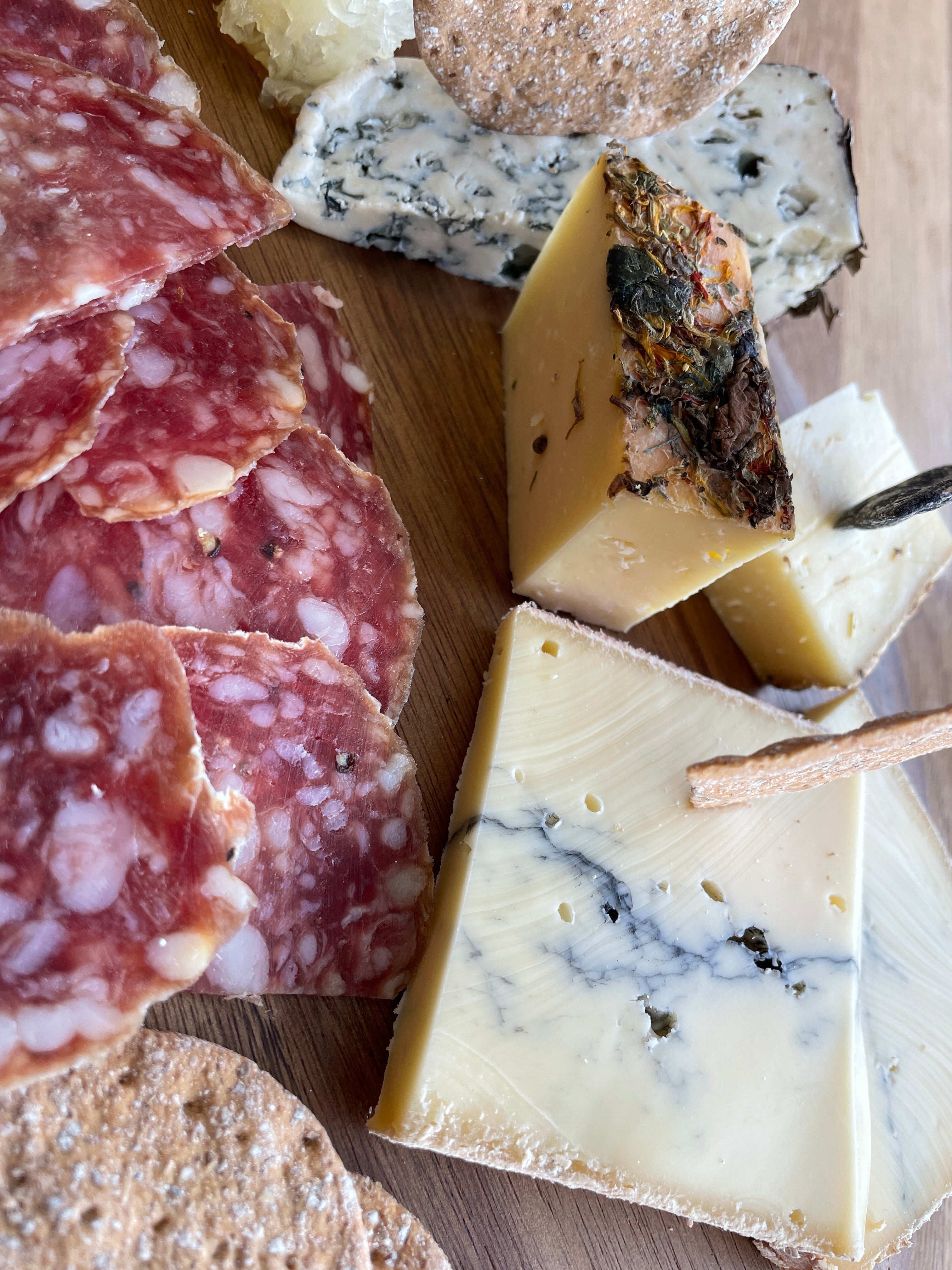 £35 Christmas Eve Grazing Box – Fig & Fromage Cheesemonger & Deli