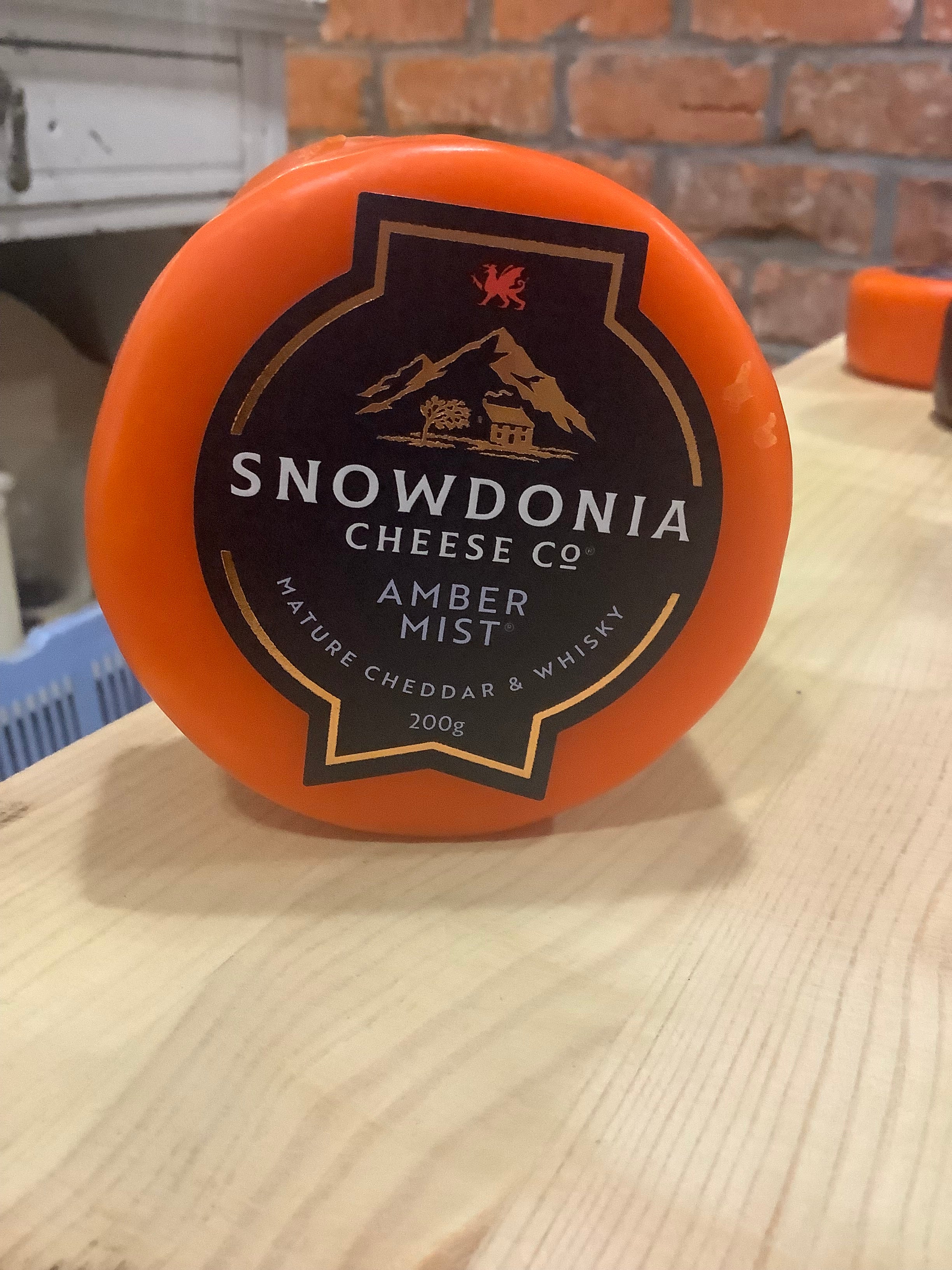 Amber Mist Mature Cheddar & Whisky – Fig & Fromage Cheesemonger & Deli